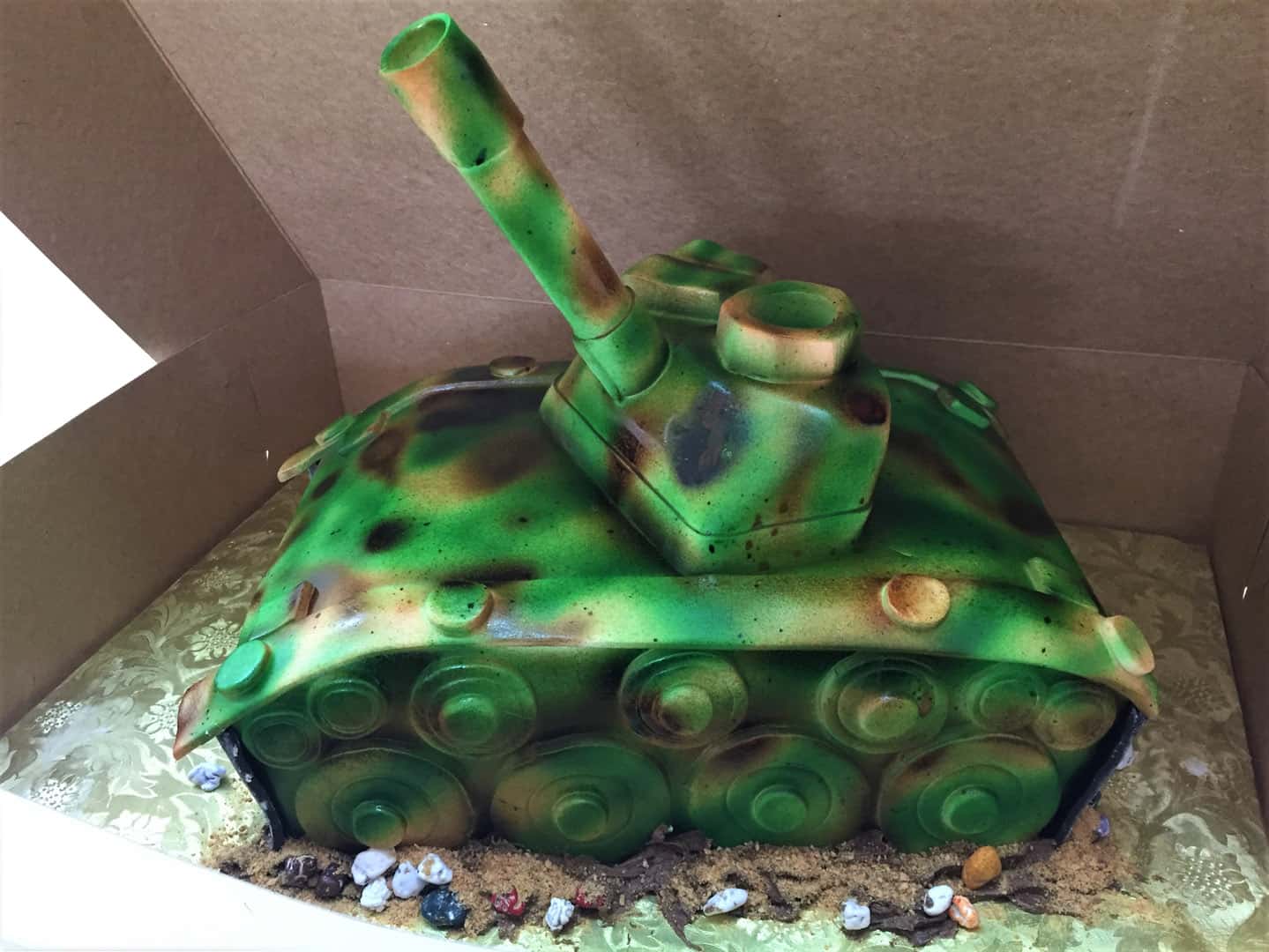 3-D Sculpted Cakes - Sugarplum Cake Shoppe