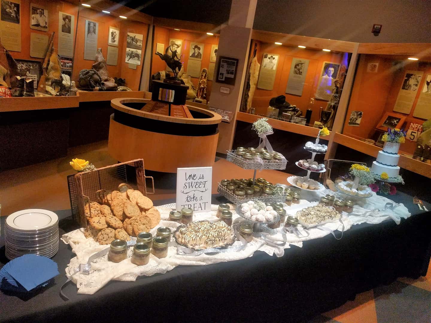 Dessert Bar - Sugarplum Cake Shoppe